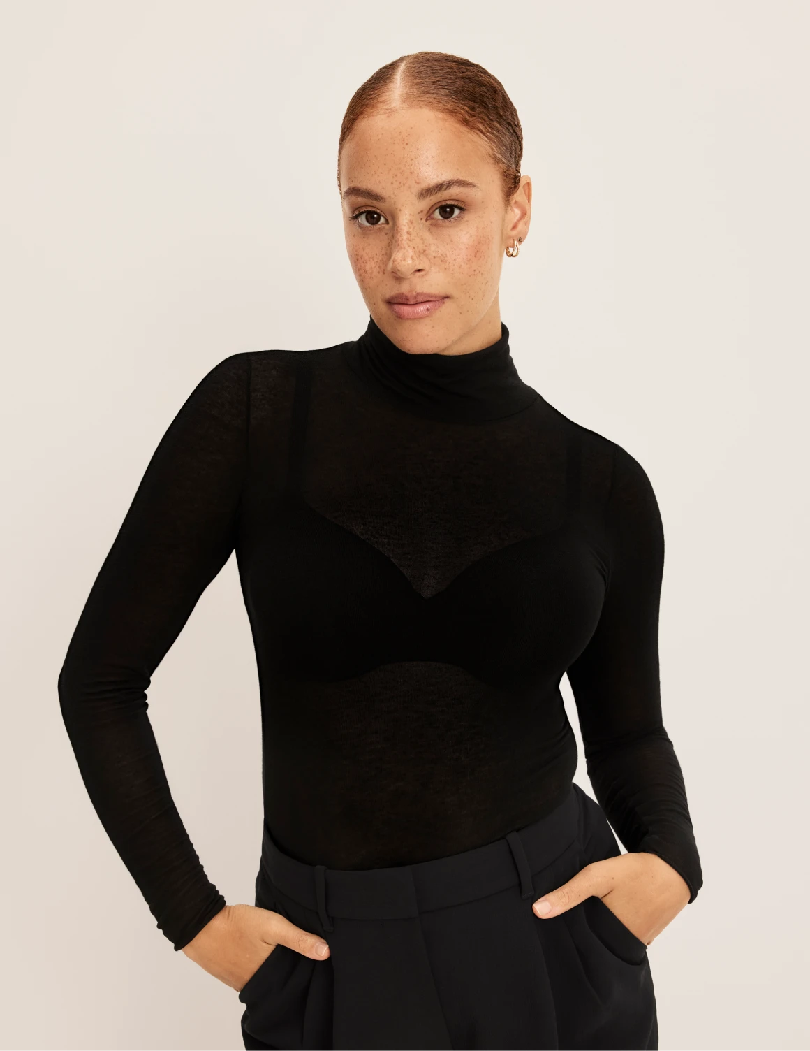 Cashmere Luxe Turtleneck – Knix Canada